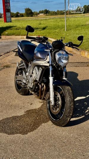 Grey Yamaha FZ 6N 2005 in Vilnius, with an engine capacity of 0.60 L and mileage of 24 thousand km for 2300 €, photo 6 on AUTOMOTO.COM.LV