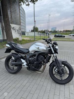 Pelēks Yamaha FZ 6N 2009 Viļņa, ar dzinēja tilpumu 0.60 L un nobraukumu 55 tūkst. km par 2500 €, foto 9 vietnē AUTOMOTO.COM.LV
