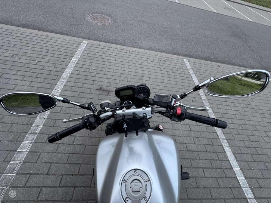 Pelēks Yamaha FZ 6N 2009 Viļņa, ar dzinēja tilpumu 0.60 L un nobraukumu 55 tūkst. km par 2500 €, foto 14 vietnē AUTOMOTO.COM.LV