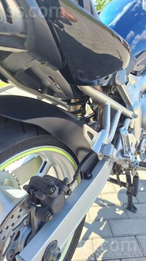 Yamaha FZ 6N 2003 in Jelgava, with an engine capacity of 0.60 L and mileage of 0 thousand km for 2400 €, photo 10 on AUTOMOTO.COM.LV