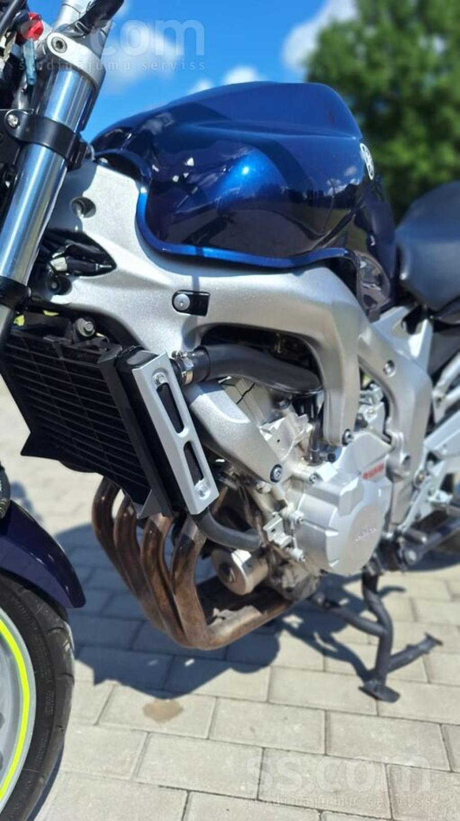 Yamaha FZ 6N 2003 in Jelgava, with an engine capacity of 0.60 L and mileage of 0 thousand km for 2400 €, photo 11 on AUTOMOTO.COM.LV