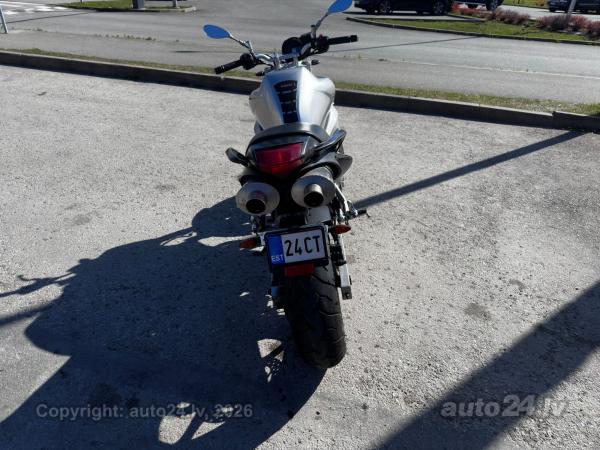 Yamaha FZ 6N 2004 in Tallinn, with an engine capacity of 0.60 L and mileage of 52 thousand km for 2700 €, photo 2 on AUTOMOTO.COM.LV