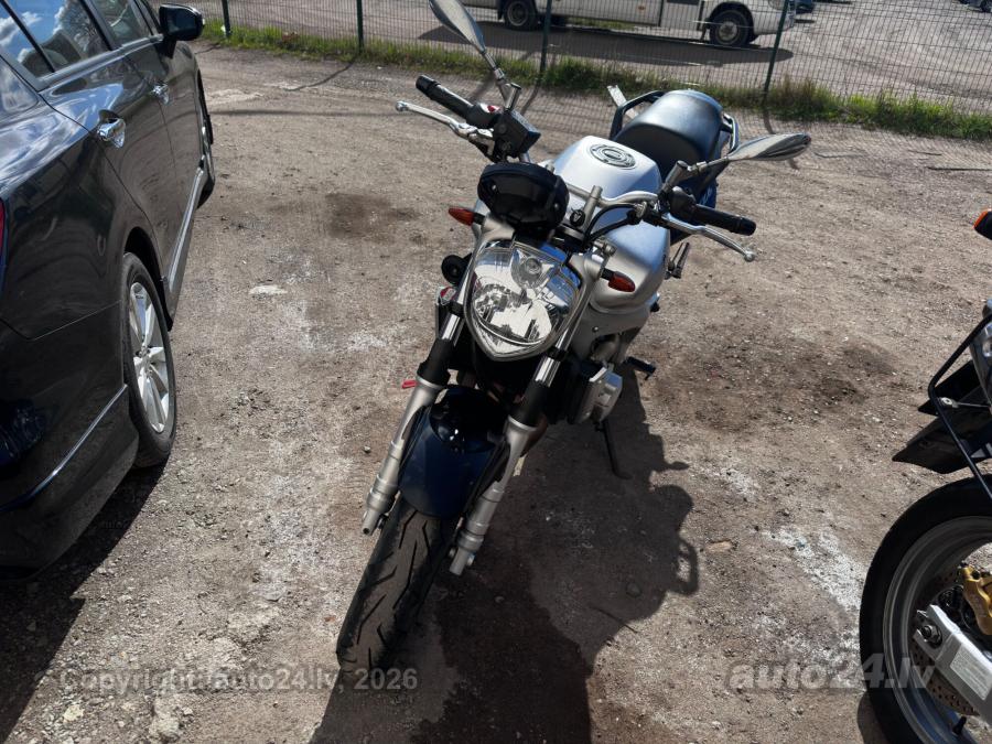 Yamaha FZ 6N 2004 in Tallinn, with an engine capacity of 0.60 L and mileage of 52 thousand km for 2700 €, photo 8 on AUTOMOTO.COM.LV