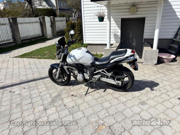 Ямаха FZ 6N 2004 в Таллин, объемом двигателя 0.60 л и пробегом 35 тыс. км за 2800 €, фото 1 на AUTOMOTO.COM.LV