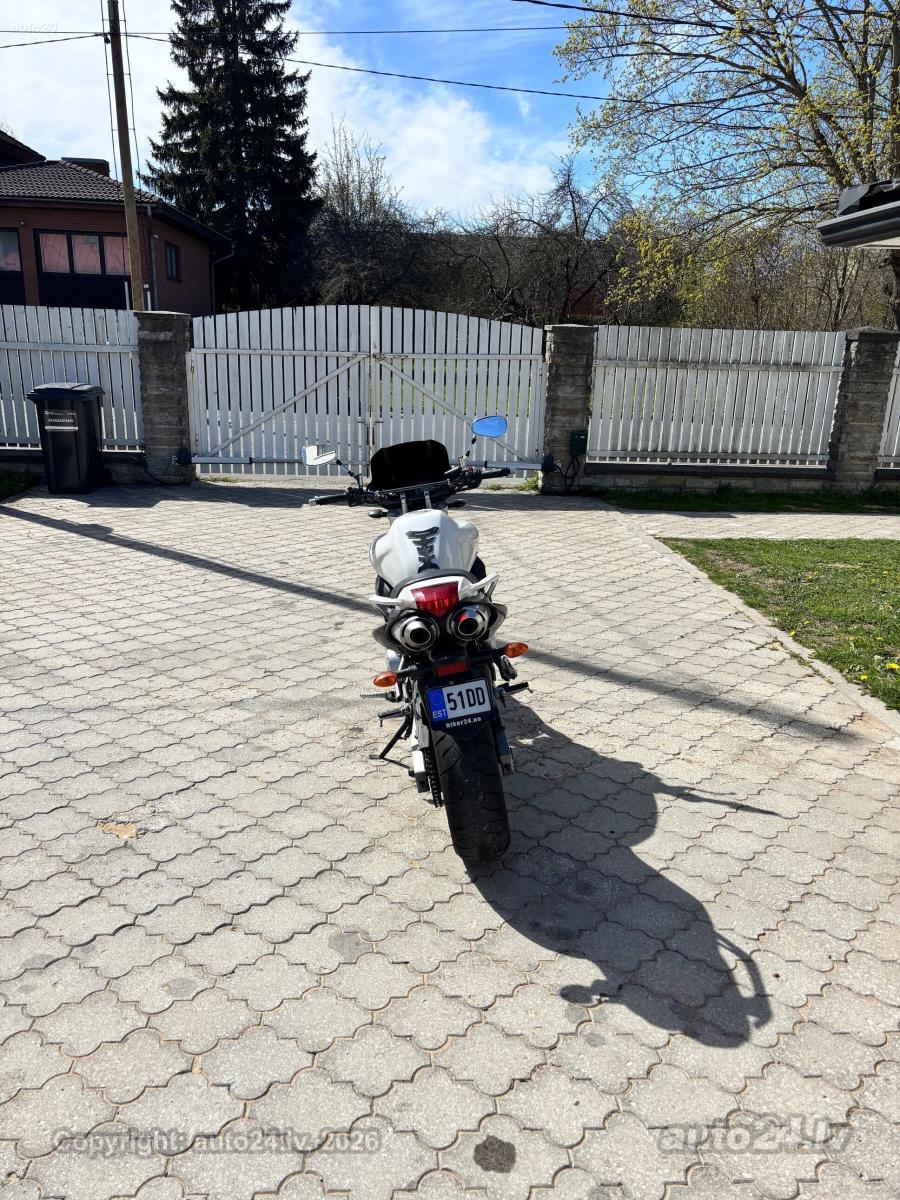 Ямаха FZ 6N 2004 в Таллин, объемом двигателя 0.60 л и пробегом 35 тыс. км за 2800 €, фото 4 на AUTOMOTO.COM.LV
