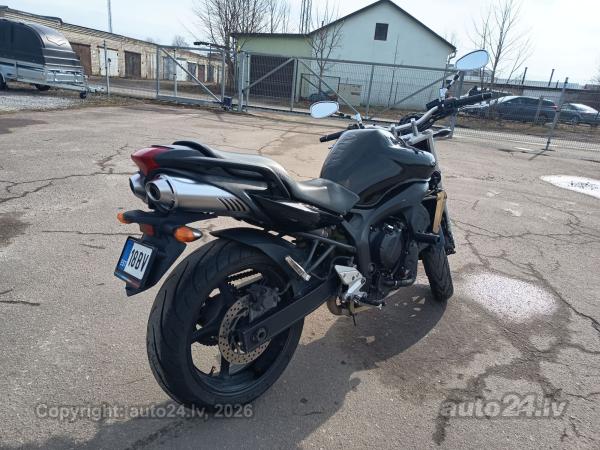 Yamaha FZ 6N 2006 in Narva, with an engine capacity of 0.60 L and mileage of 28 thousand km for 3399 €, photo 3 on AUTOMOTO.COM.LV