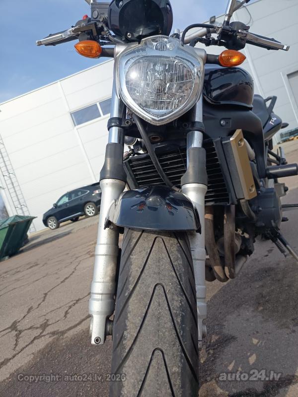 Yamaha FZ 6N 2006 in Narva, with an engine capacity of 0.60 L and mileage of 28 thousand km for 3399 €, photo 6 on AUTOMOTO.COM.LV