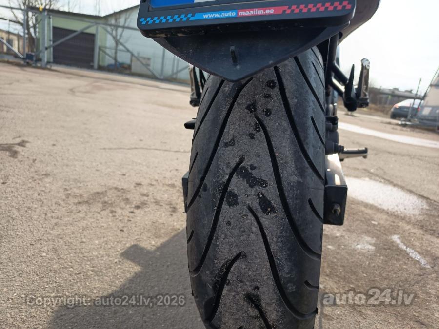 Yamaha FZ 6N 2006 in Narva, with an engine capacity of 0.60 L and mileage of 28 thousand km for 3399 €, photo 8 on AUTOMOTO.COM.LV