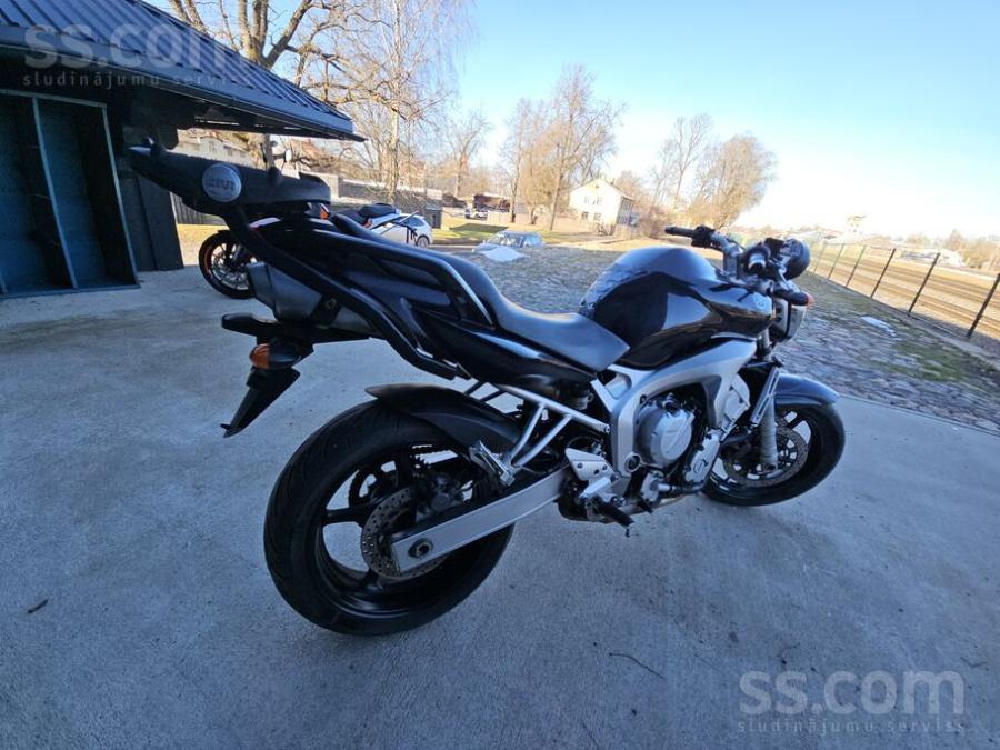 Yamaha FZ 6N 2007 in Cesis, with an engine capacity of 0.60 L and mileage of 0 thousand km for 2600 €, photo 4 on AUTOMOTO.COM.LV