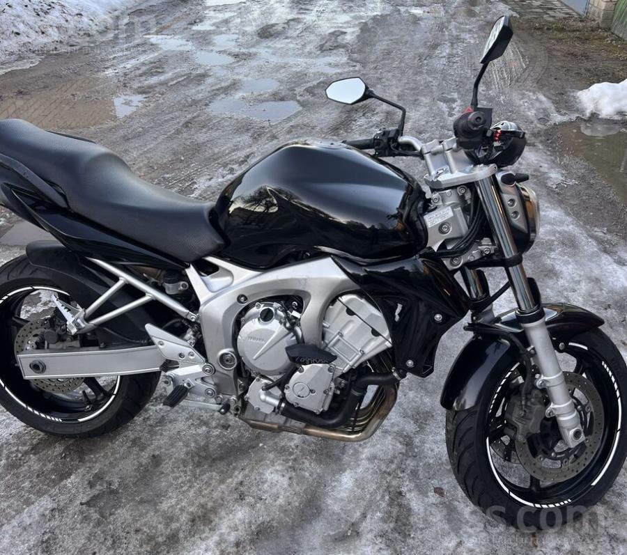 Yamaha FZ 6N 2008 in Ogre, with an engine capacity of 0.60 L and mileage of 0 thousand km for 2500 €, photo 4 on AUTOMOTO.COM.LV