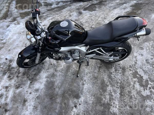 Yamaha FZ 6N 2008 Ogre, ar dzinēja tilpumu 0.60 L un nobraukumu 0 tūkst. km par 2500 €, foto 4 vietnē AUTOMOTO.COM.LV