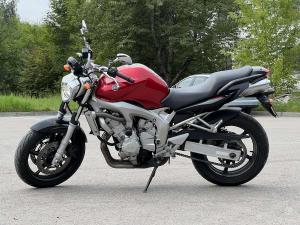 Sarkans Yamaha FZ 6N 2006 Viļņa, ar dzinēja tilpumu 0.60 L un nobraukumu 29 tūkst. km par 2499 €, foto 5 vietnē AUTOMOTO.COM.LV