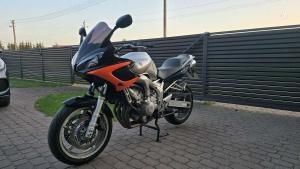 Melns Yamaha FZ 6S 2004 Jurbarkas, ar dzinēja tilpumu 0.60 L un nobraukumu 34 tūkst. km par 2350 €, foto  vietnē AUTOMOTO.COM.LV