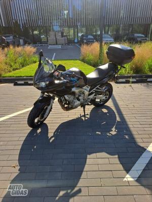 Black Yamaha FZ 6S 2005 in Kaunas, with an engine capacity of 0.60 L and mileage of 49 thousand km for 2650 €, photo 3 on AUTOMOTO.COM.LV