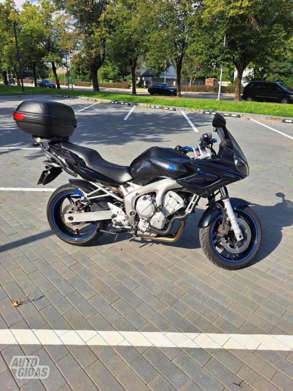Черный Ямаха FZ 6S 2005 в Каунас, объемом двигателя 0.60 л и пробегом 49 тыс. км за 2500 €, фото 4 на AUTOMOTO.COM.LV