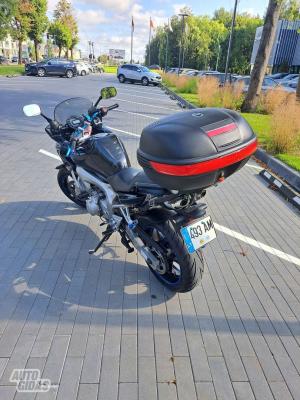Black Yamaha FZ 6S 2005 in Kaunas, with an engine capacity of 0.60 L and mileage of 49 thousand km for 2650 €, photo 6 on AUTOMOTO.COM.LV