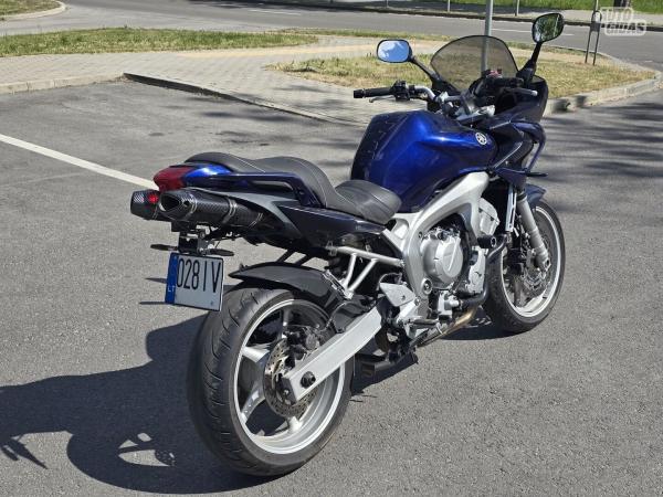 Zils Yamaha FZ 6S 2005 Šauļi, ar dzinēja tilpumu 0.60 L un nobraukumu 36 tūkst. km par 1750 €, foto 3 vietnē AUTOMOTO.COM.LV