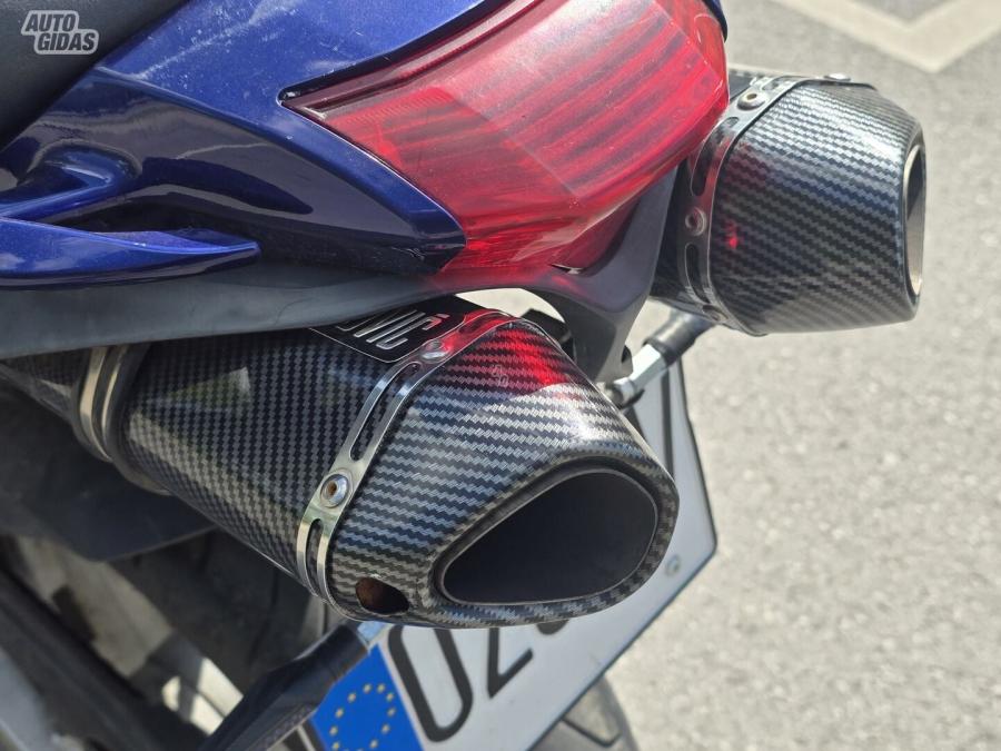 Zils Yamaha FZ 6S 2005 Šauļi, ar dzinēja tilpumu 0.60 L un nobraukumu 36 tūkst. km par 1750 €, foto 9 vietnē AUTOMOTO.COM.LV