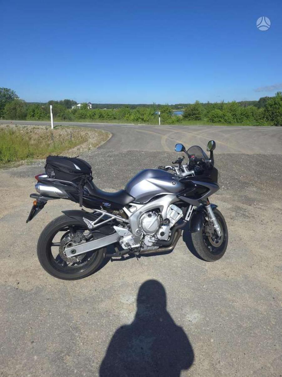 Серый Ямаха FZ 6S 2005 в Вевис, объемом двигателя 0.60 л и пробегом 47 тыс. км за 2500 €, фото 1 на AUTOMOTO.COM.LV