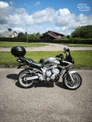 Grey Yamaha FZ 6S 2024 in Kaisiadorys, with an engine capacity of 0.60 L and mileage of 19 thousand km for 2200 €, photo 7 on AUTOMOTO.COM.LV