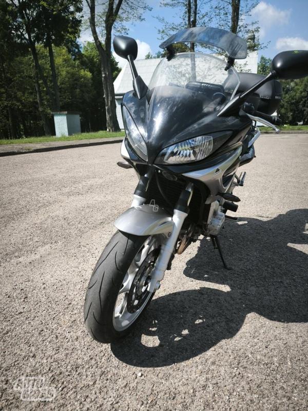 Grey Yamaha FZ 6S 2024 in Kaisiadorys, with an engine capacity of 0.60 L and mileage of 19 thousand km for 2200 €, photo 9 on AUTOMOTO.COM.LV