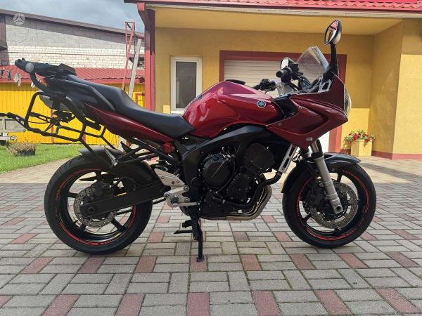 Yamaha FZ 6S 2007 in Taurage, with an engine capacity of 0.60 L and mileage of 31 thousand km for 2499 €, photo 3 on AUTOMOTO.COM.LV