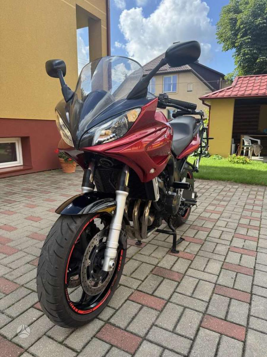 Yamaha FZ 6S 2007 Tauragė, ar dzinēja tilpumu 0.60 L un nobraukumu 31 tūkst. km par 2499 €, foto 5 vietnē AUTOMOTO.COM.LV