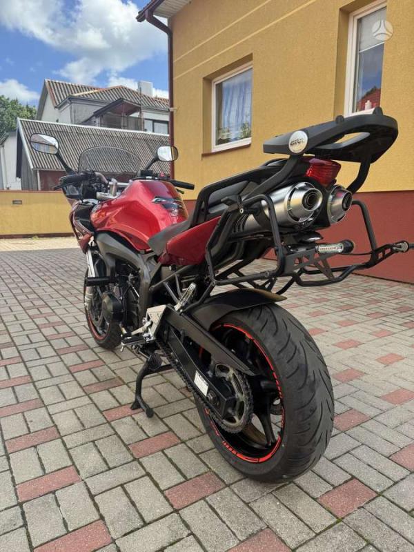 Yamaha FZ 6S 2007 in Taurage, with an engine capacity of 0.60 L and mileage of 31 thousand km for 2499 €, photo 6 on AUTOMOTO.COM.LV
