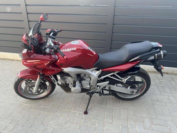 Red Yamaha FZ 6S 2004 in Kretinga, with an engine capacity of 0.60 L and mileage of 15 thousand km for 2800 €, photo 1 on AUTOMOTO.COM.LV