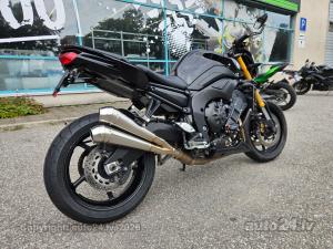 Black Yamaha FZ 8 2010 in Tallinn, with an engine capacity of 0.78 L and mileage of 58 thousand km for 3900 €, photo 4 on AUTOMOTO.COM.LV