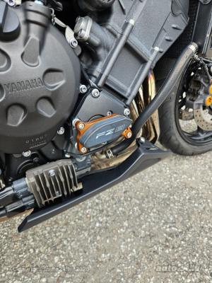 Black Yamaha FZ 8 2010 in Tallinn, with an engine capacity of 0.78 L and mileage of 58 thousand km for 3900 €, photo 8 on AUTOMOTO.COM.LV