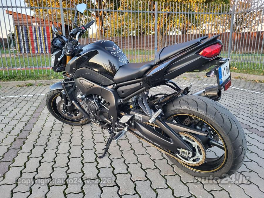 Melns Yamaha FZ 8 2011 Tartu, ar dzinēja tilpumu 0.80 L un nobraukumu 25 tūkst. km par 4000 €, foto 5 vietnē AUTOMOTO.COM.LV