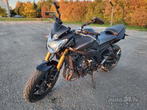 Melns Yamaha FZ 8 2011 Tartu, ar dzinēja tilpumu 0.80 L un nobraukumu 25 tūkst. km par 4000 €, foto 6 vietnē AUTOMOTO.COM.LV