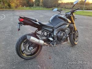 Melns Yamaha FZ 8 2011 Tartu, ar dzinēja tilpumu 0.80 L un nobraukumu 25 tūkst. km par 4000 €, foto 8 vietnē AUTOMOTO.COM.LV