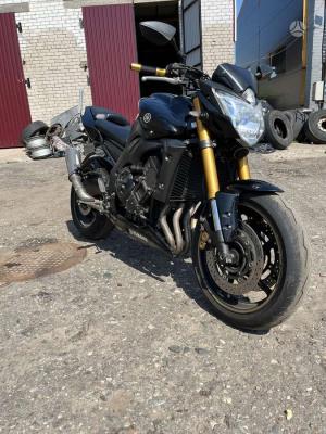 Черный Ямаха FZ 8 2011 в Скаудвеле, объемом двигателя 0.80 л и пробегом 34 тыс. км за 4600 €, фото 3 на AUTOMOTO.COM.LV
