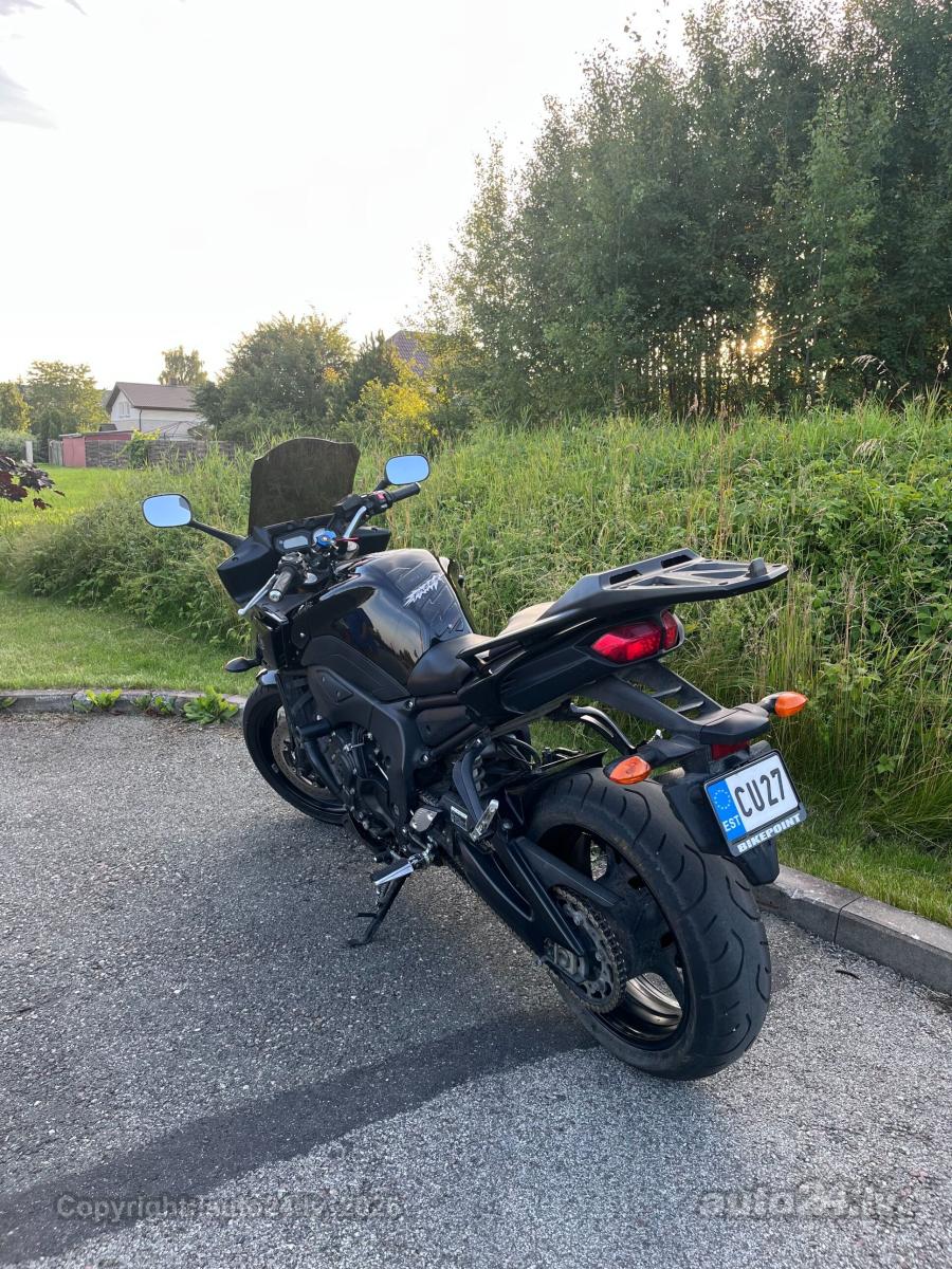 Черный Ямаха FZ 8 2011 в Таллин, объемом двигателя 0.78 л и пробегом 46 тыс. км за 3200 €, фото 10 на AUTOMOTO.COM.LV