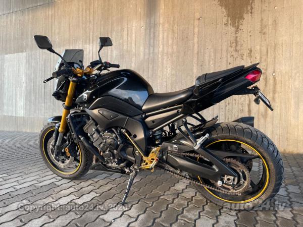 Melns Yamaha FZ 8 2012 Tallina, ar dzinēja tilpumu 0.78 L un nobraukumu 0 tūkst. km par 4300 €, foto 4 vietnē AUTOMOTO.COM.LV