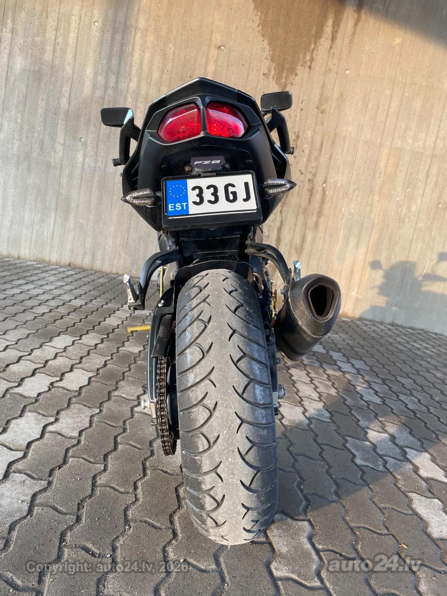 Черный Ямаха FZ 8 2012 в Таллин, объемом двигателя 0.78 л и пробегом 0 тыс. км за 4300 €, фото 6 на AUTOMOTO.COM.LV