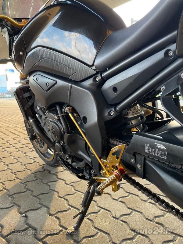 Melns Yamaha FZ 8 2012 Tallina, ar dzinēja tilpumu 0.78 L un nobraukumu 0 tūkst. km par 4300 €, foto 7 vietnē AUTOMOTO.COM.LV