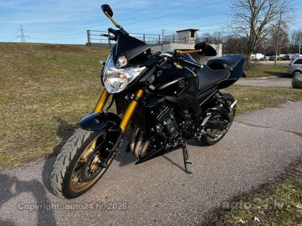 Yamaha FZ 8 2013 Tallina vietnē Melns Yamaha FZ 8 2013 Tallina, ar dzinēja tilpumu 0.78 L un nobraukumu 20 tūkst. km par 5999 €, foto 4 vietnē AUTOMOTO.COM.LV