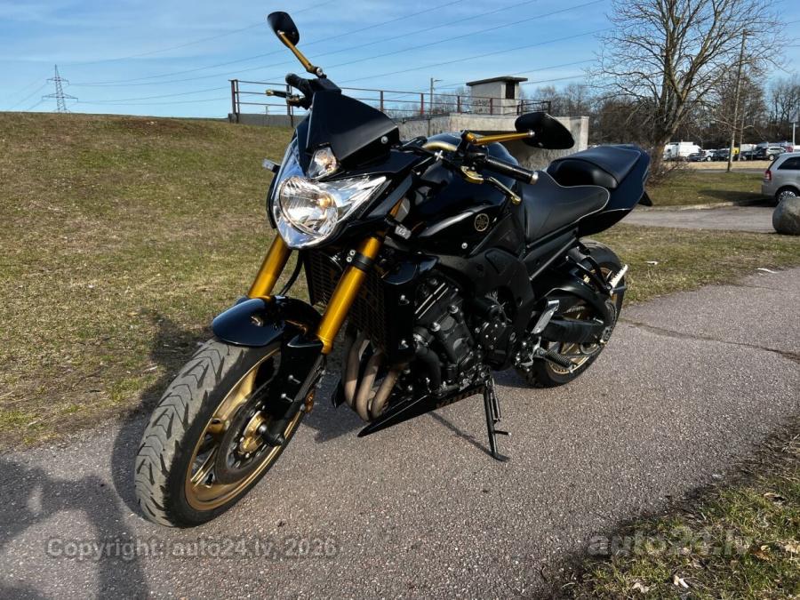 Melns Yamaha FZ 8 2013 Tallina, ar dzinēja tilpumu 0.78 L un nobraukumu 20 tūkst. km par 5999 €, foto 4 vietnē AUTOMOTO.COM.LV