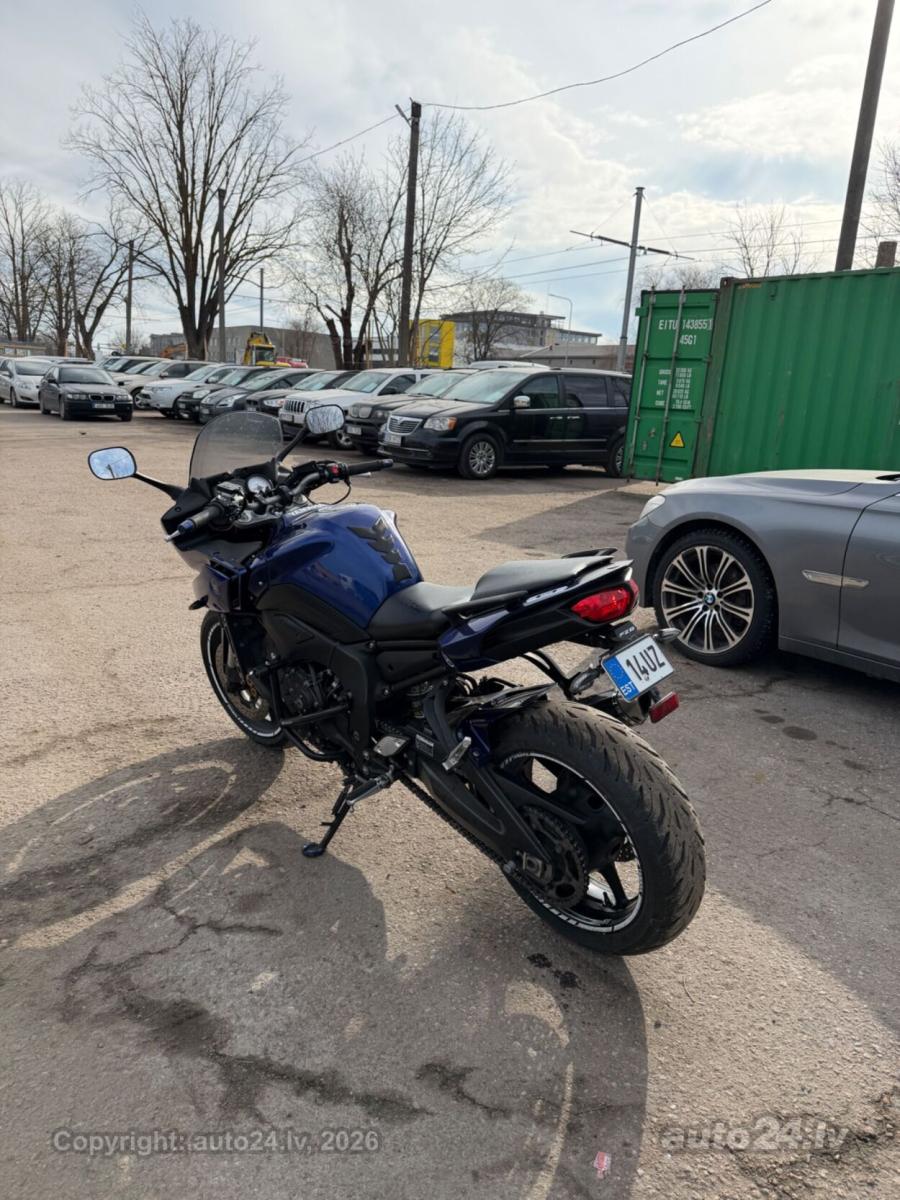 Yamaha FZ 8 2010 in Tallinn, with an engine capacity of 0.78 L and mileage of 0 thousand km for 3499 €, photo 4 on AUTOMOTO.COM.LV