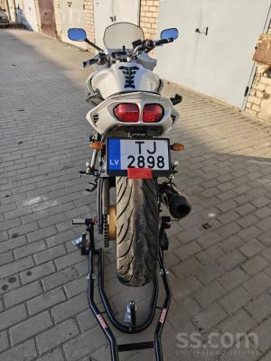 Yamaha FZ 8 2010 Rīga, ar dzinēja tilpumu 0.80 L un nobraukumu 0 tūkst. km par 4000 €, foto 5 vietnē AUTOMOTO.COM.LV