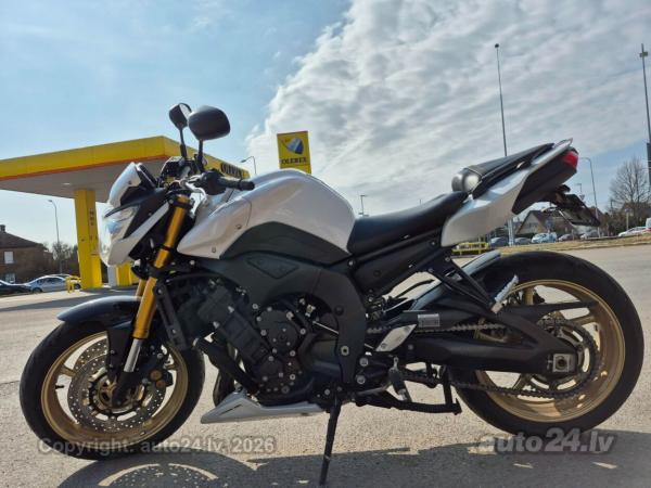 Yamaha FZ 8 2010 Tartu, ar dzinēja tilpumu 0.80 L un nobraukumu 48 tūkst. km par 5200 €, foto 3 vietnē AUTOMOTO.COM.LV