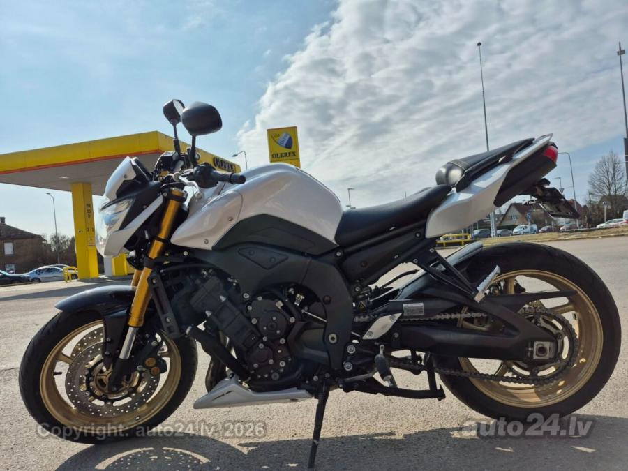 Yamaha FZ 8 2010 Tartu, ar dzinēja tilpumu 0.80 L un nobraukumu 48 tūkst. km par 5200 €, foto 3 vietnē AUTOMOTO.COM.LV