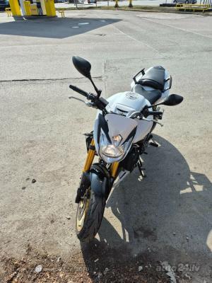 Yamaha FZ 8 2010 Tartu, ar dzinēja tilpumu 0.80 L un nobraukumu 48 tūkst. km par 5200 €, foto 4 vietnē AUTOMOTO.COM.LV