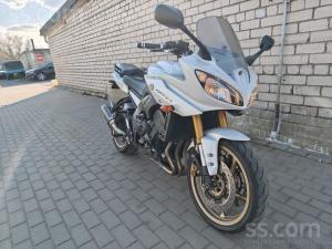Yamaha FZ 8 2010 Rīga, ar dzinēja tilpumu 0.80 L un nobraukumu 0 tūkst. km par 3900 €, foto  vietnē AUTOMOTO.COM.LV