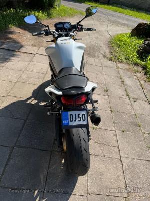 Ямаха FZ 8 2010 в Таллин, объемом двигателя 0.78 л и пробегом 53 тыс. км за 3800 €, фото 8 на AUTOMOTO.COM.LV