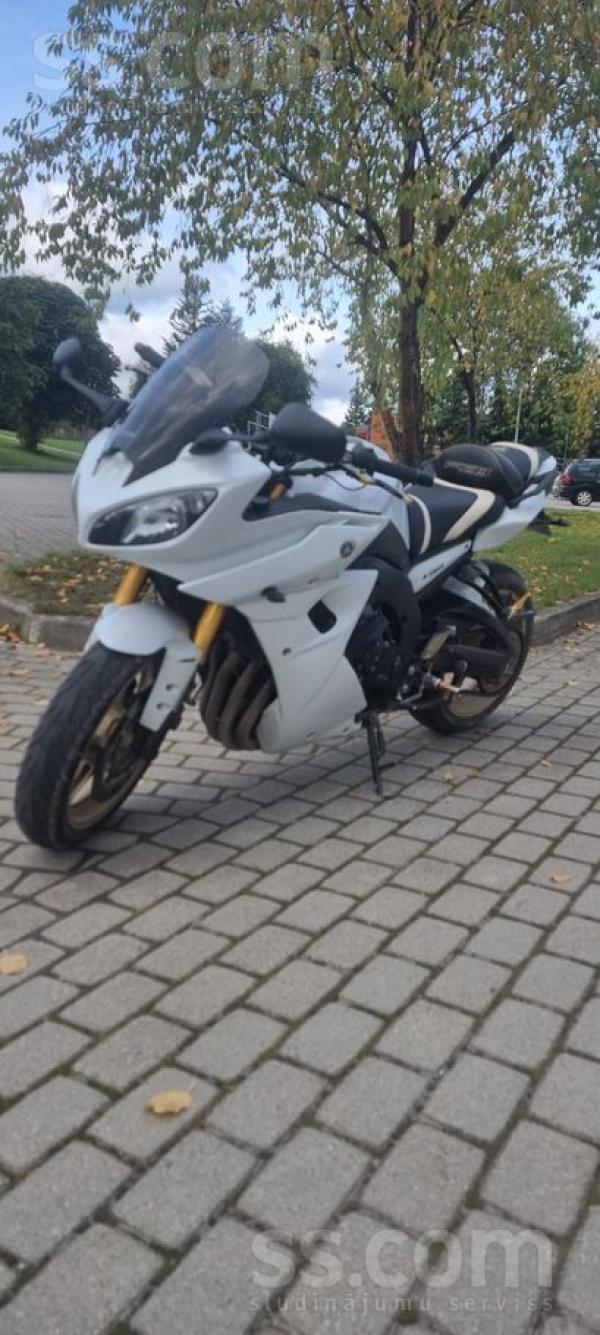 Yamaha FZ 8 2010 in Dobele, with an engine capacity of 0.80 L and mileage of 0 thousand km for 4400 €, photo 2 on AUTOMOTO.COM.LV