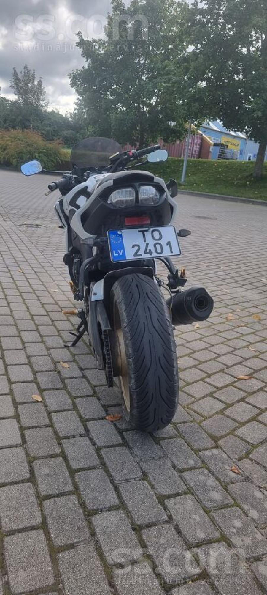 Ямаха FZ 8 2010 в Добеле, объемом двигателя 0.80 л и пробегом 0 тыс. км за 4400 €, фото 5 на AUTOMOTO.COM.LV